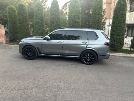 Продам BMW X7 M. 2023 Full Option