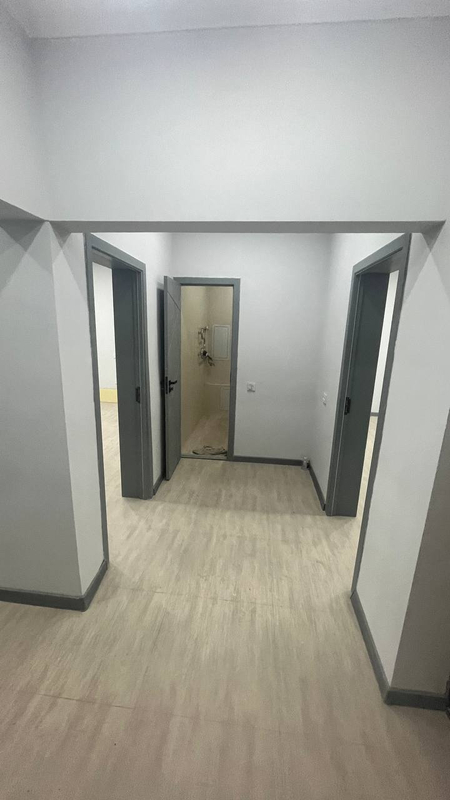 Юунусобод туманида Офис учун  150кв²+33 кв²  жой  арендага берилади