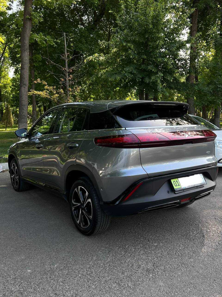 XPeng G3  Стального цвета