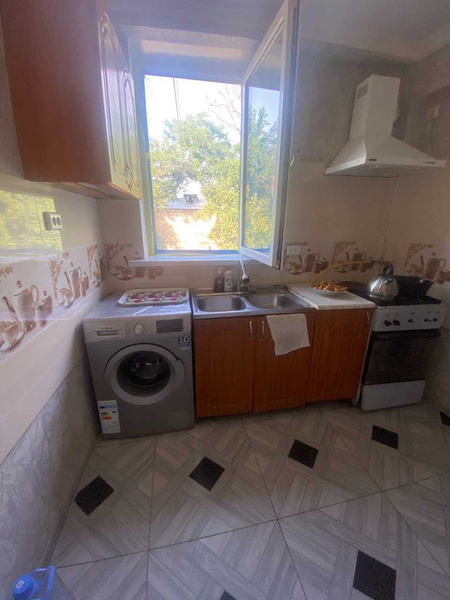 Срочно продам 1 ком.кв переделенно в 2 ком.кв. ТТЗ-2