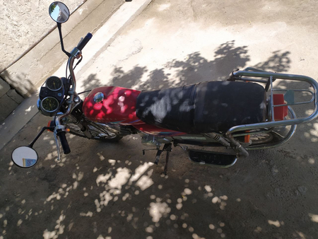 Lifan moto sotiladi narx 6 mln