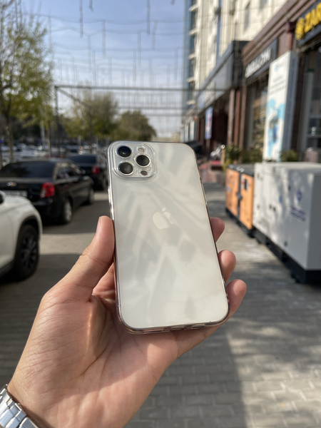 Iphone 12 pro max IDEAL