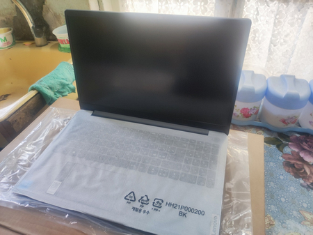 Lenovo laptop yengi