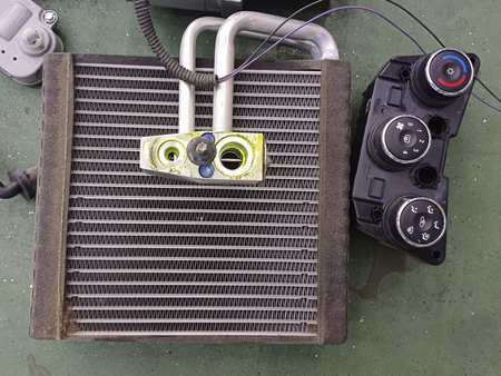 Kobalt kanditsioner kamplekt sotiladi