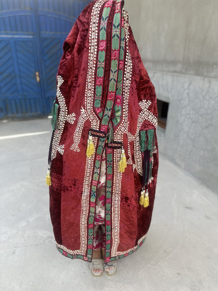 paranji qizil baxmal