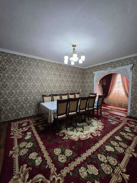 Продаётся 5-ком квартира на 6 этаже.