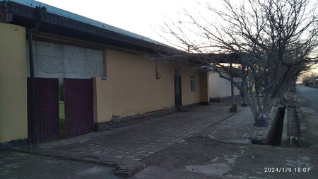 Hovli uy sotiladi yoki ijara