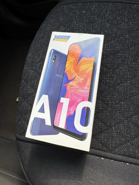 Samsung a10 2/32gb