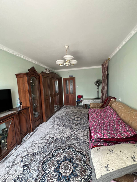 Куйлюк метро 7я ст 4комн 2эт ремонт хорош пл 105м² балконов 2 огромна