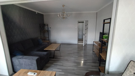 Сдается квартира 70 КВ.м возле Аэропорта.