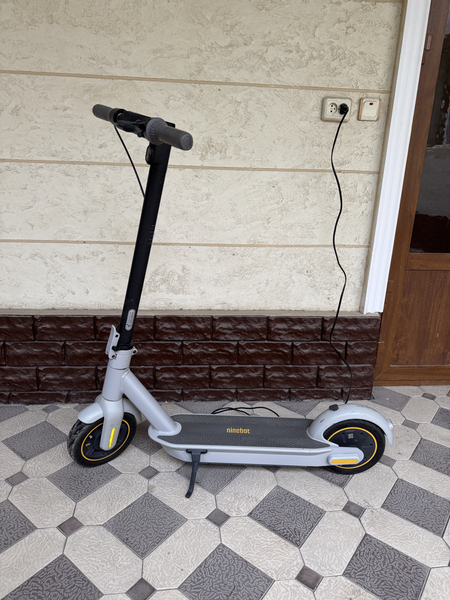 Электро самокат Segway Ninebot Max G30LP