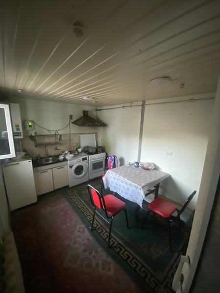 Hostel, arzon mehmonxona,