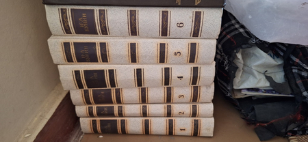 Продаётся домашняя библиотека книг