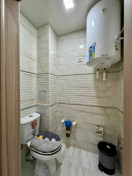 3 xonali 106m² 4-qavat uy sotiladi Ikkilamchi kreditka ham beriladi