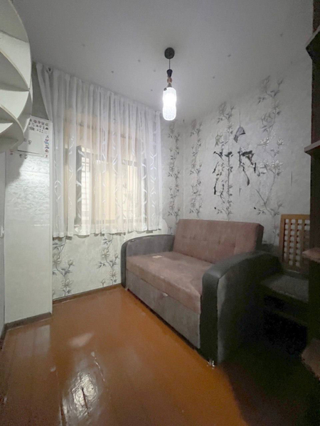 Продажа Максим Горький 1в2 /4/4 . 42м2