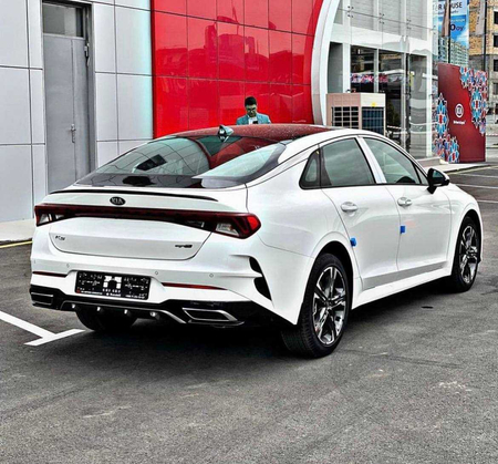 KIA k5  bolib tolashga beriladi