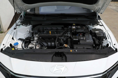 Hyundai Elantra 2023