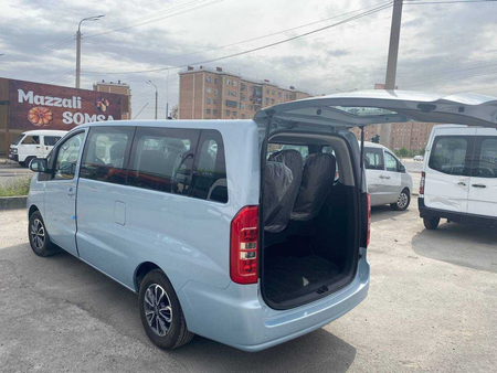 JAC M3 minibus 2023