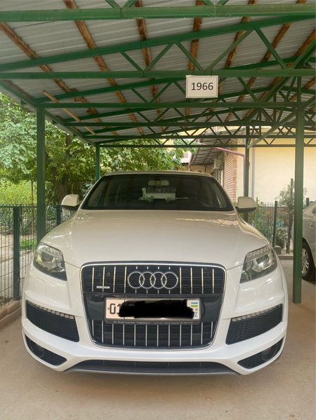 Audi Q7 отличный немецкий автомобиль!