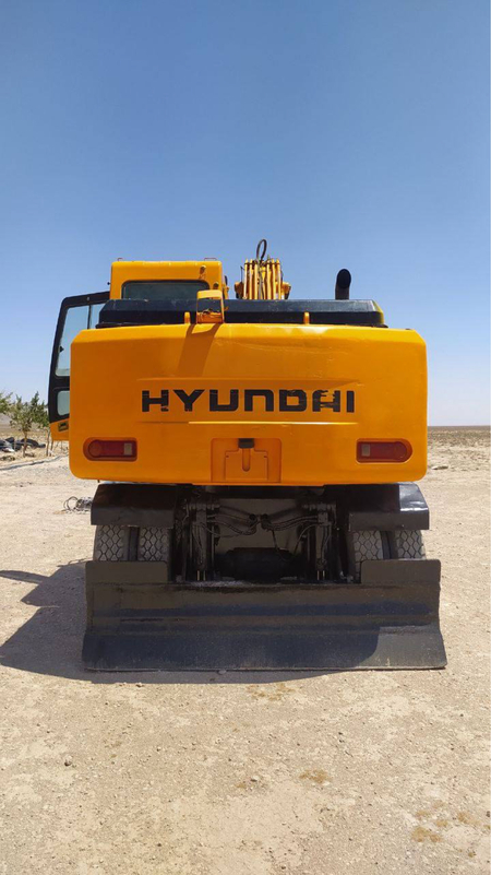 Hyundai 1400 srochna sotiladi 2006 y