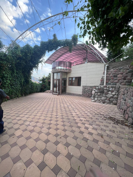 Dacha chorvoq sentrda