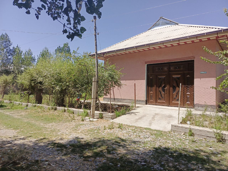 Uy sotiladi hovli