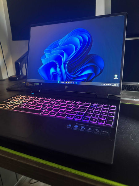 Игровой Ноутбук Acer Predator Neo Helius