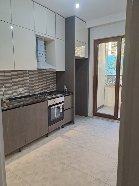 ЖК Истамбул Сити 3/1/9  Ремонт, кухня, 2балкона,83м2