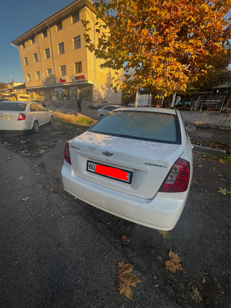 Продается Lacetti за 8200$