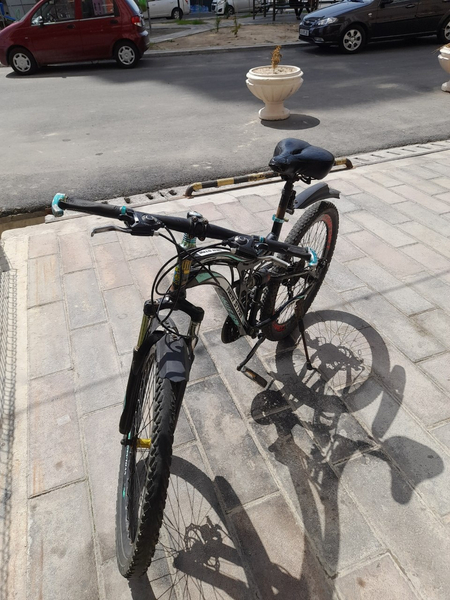 Velosiped sotiladi 26 razmer narx 700ming kelishamiz manzil Sergili