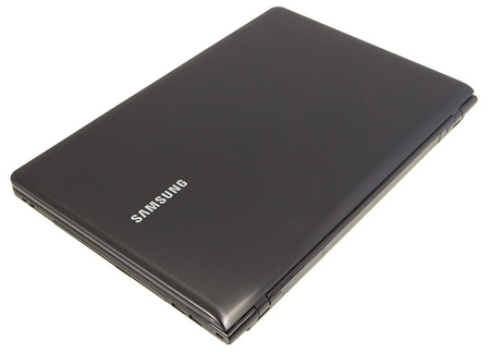 Noutbook sotiladi