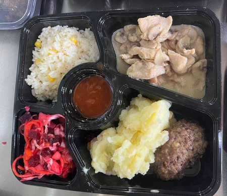 Доставка вкусной и качественной еды к вашего работу.