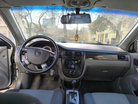 Продаю свою lacetti 1.8