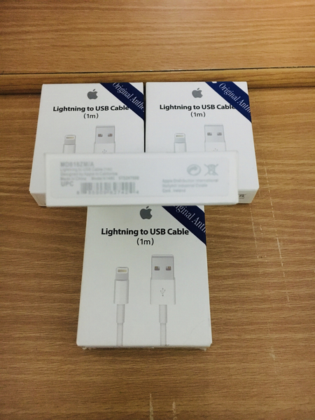 Фирменный кабель APPLE Lightning, полностью запечённый