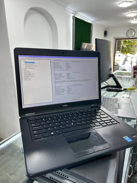 Noutbuk DELL Core i5