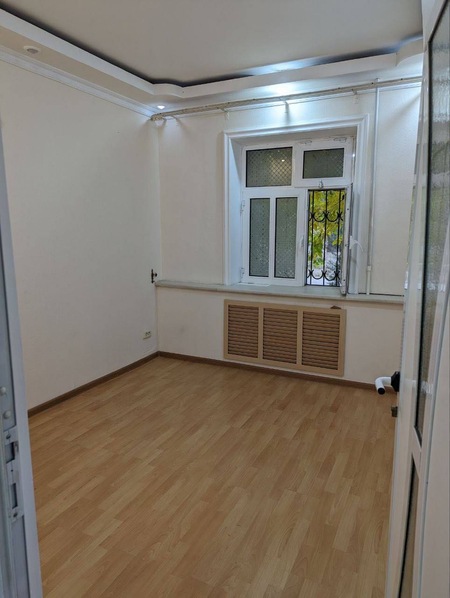 Продается Квартира 4/1/9 Госпитальный рынок Мирабдский район