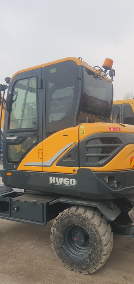 Ekskvator hyundai hw60 2018