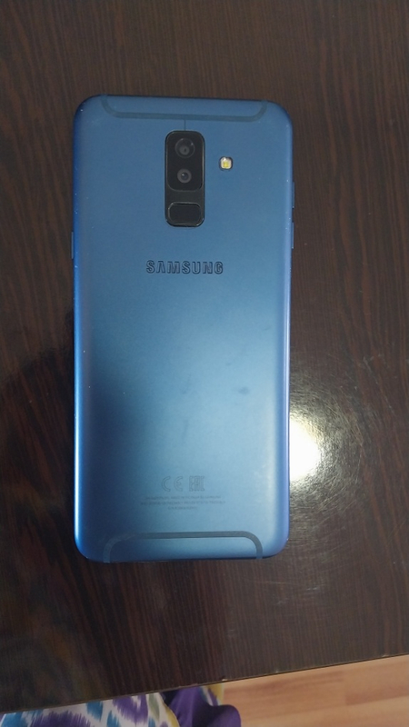 Samsung 6+ голубой цвет,