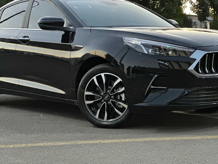 JAC J7 1,5 Turbo 2024 kredit Luxury