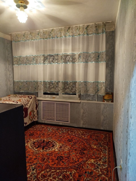 Продаётся 2/4/5 на массиве Ахмад Югнакий ТТЗ, 2-балкона по 2х3