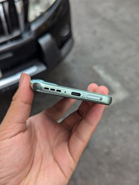 Motorola edge 40 neo 8/256 компактный камерафон