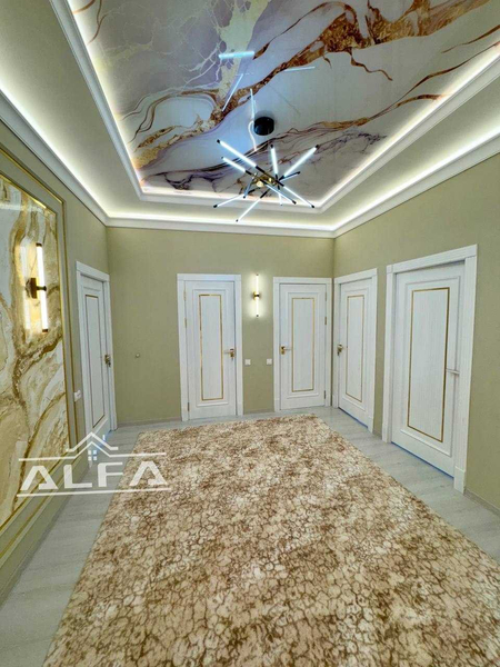 3 xonali 100m² 5-qavat uy sotiladi