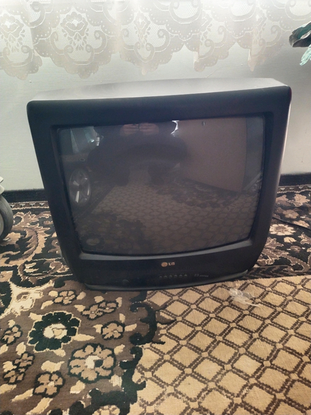 LG televizor sotiladi
