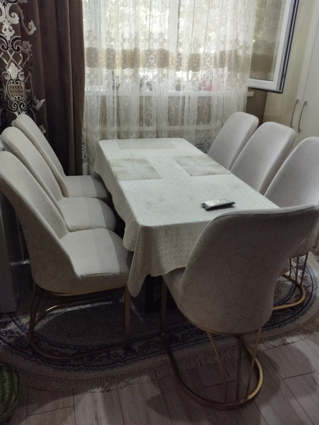 Стулья турецкий модель ! Срочно продам стулья для гостиной новый !