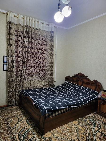 Дустлик, Богишамол МФЙ, Никол кучаси 2014 йил 6 сотник коттедж.