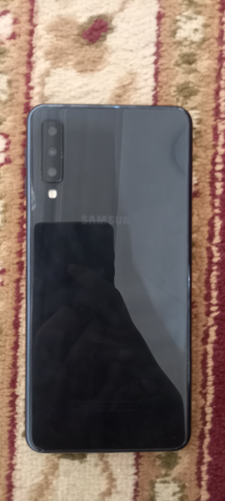 Samsung a7 64gb karobkasi bor
