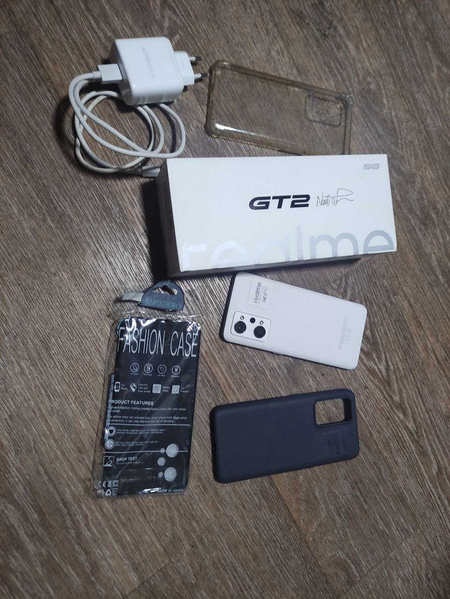 Realme gt2 12/256gb White В идеальном состоянии и полном комплекте!