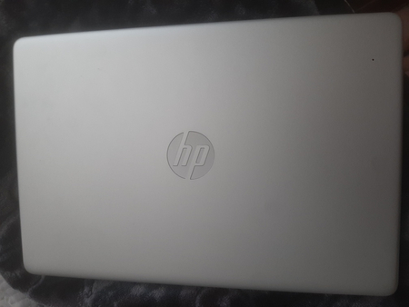 Noutbuk HP 12 avlod