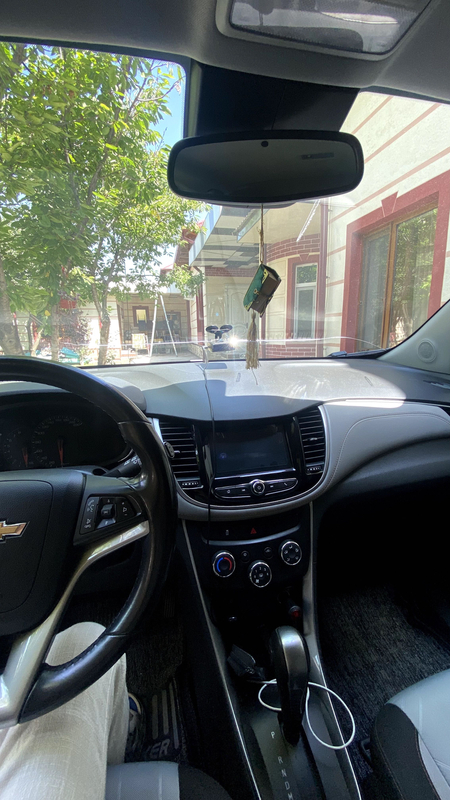 Tracker 1 сотилади