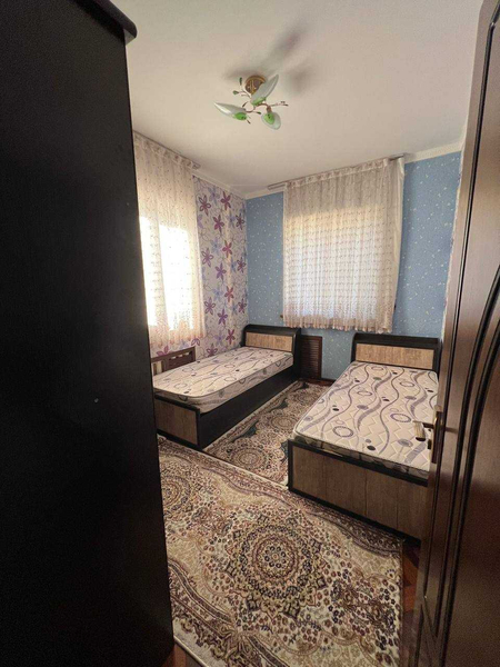 Квартира 2+2 4 этаж жихозлари билан